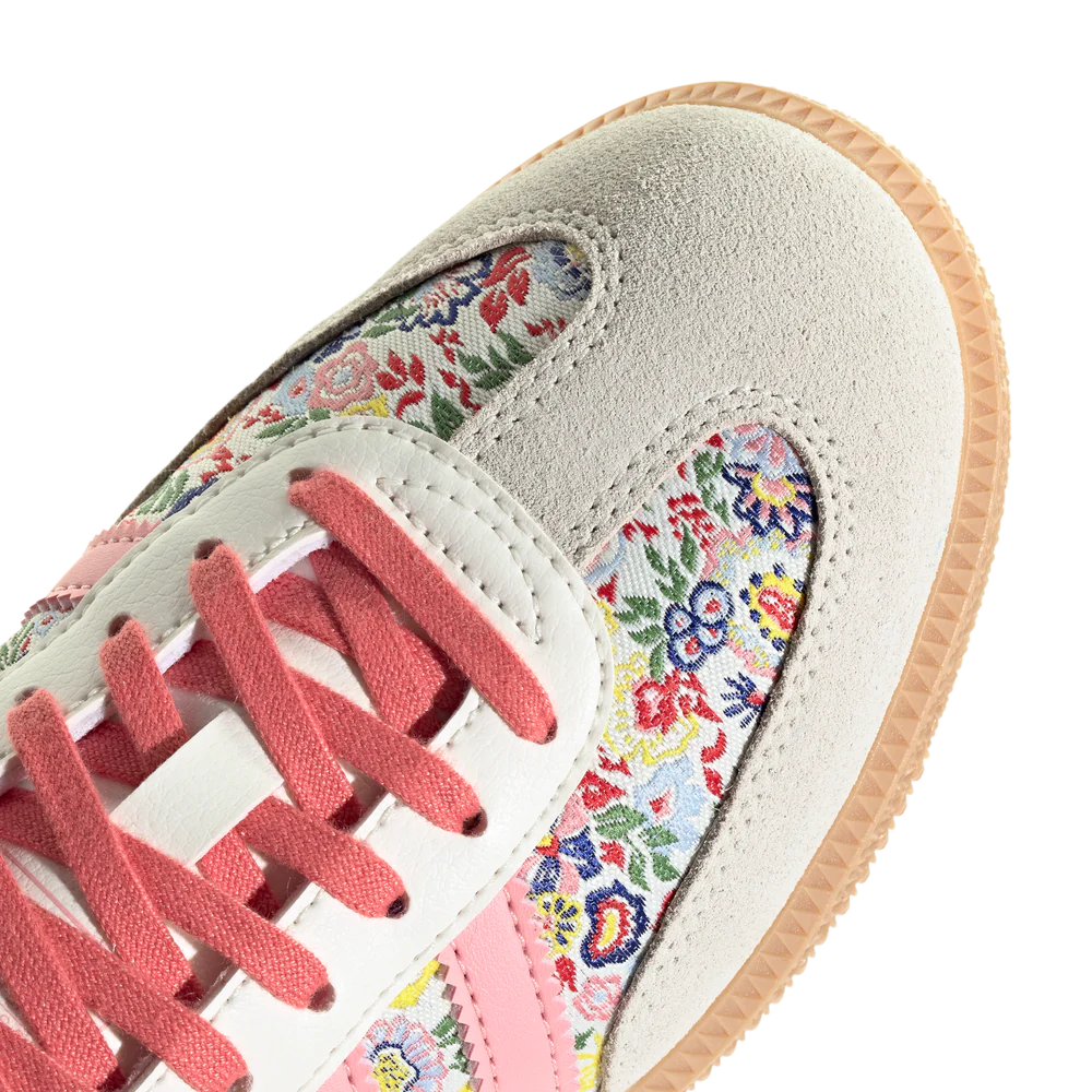 Descubre las sneakers más florales: Adidas x Liberty London – Newcop
